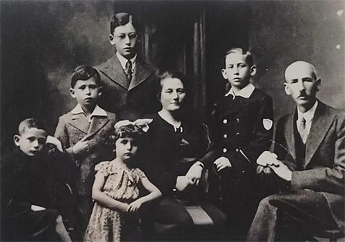 BIOGRAFÍA DE LEÓN ROSENBERG Un hombre que amó al Mesías y a su Pueblo